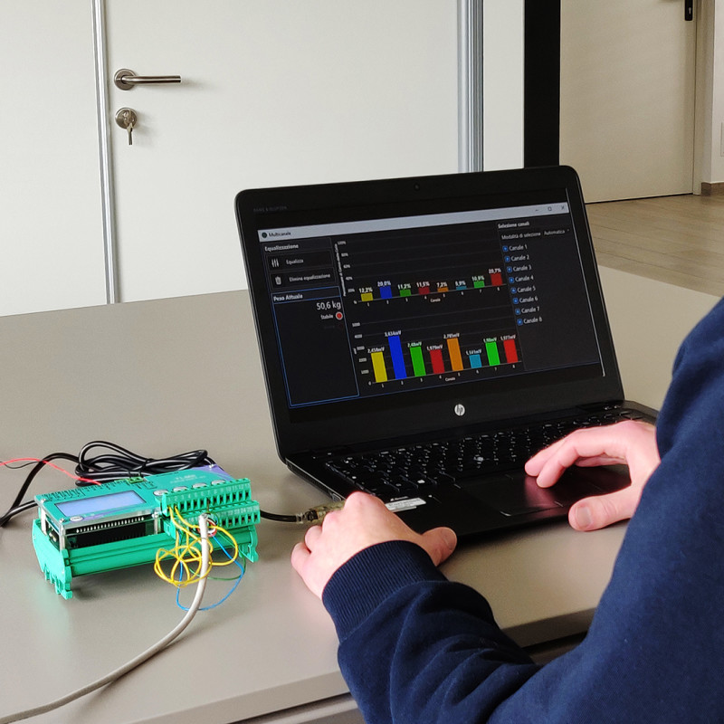 Instrument Manager: management of all LAUMAS Weight Instruments from a ...
